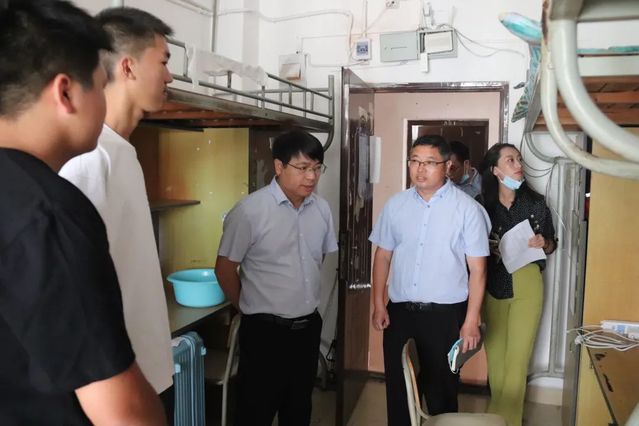 新环境，“心”关怀——水环学院开展新生宿舍走访活动